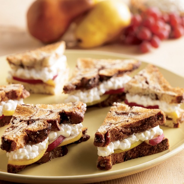 Cheese and Pear Sandwiches Recipe with Cottage Cheese - Daisy Brand