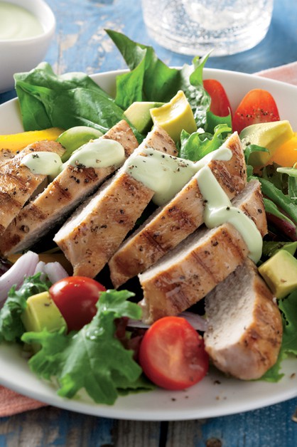 Ensalada de Pollo Asado con Aderezo Cremoso de Aguacate Recipe with ...
