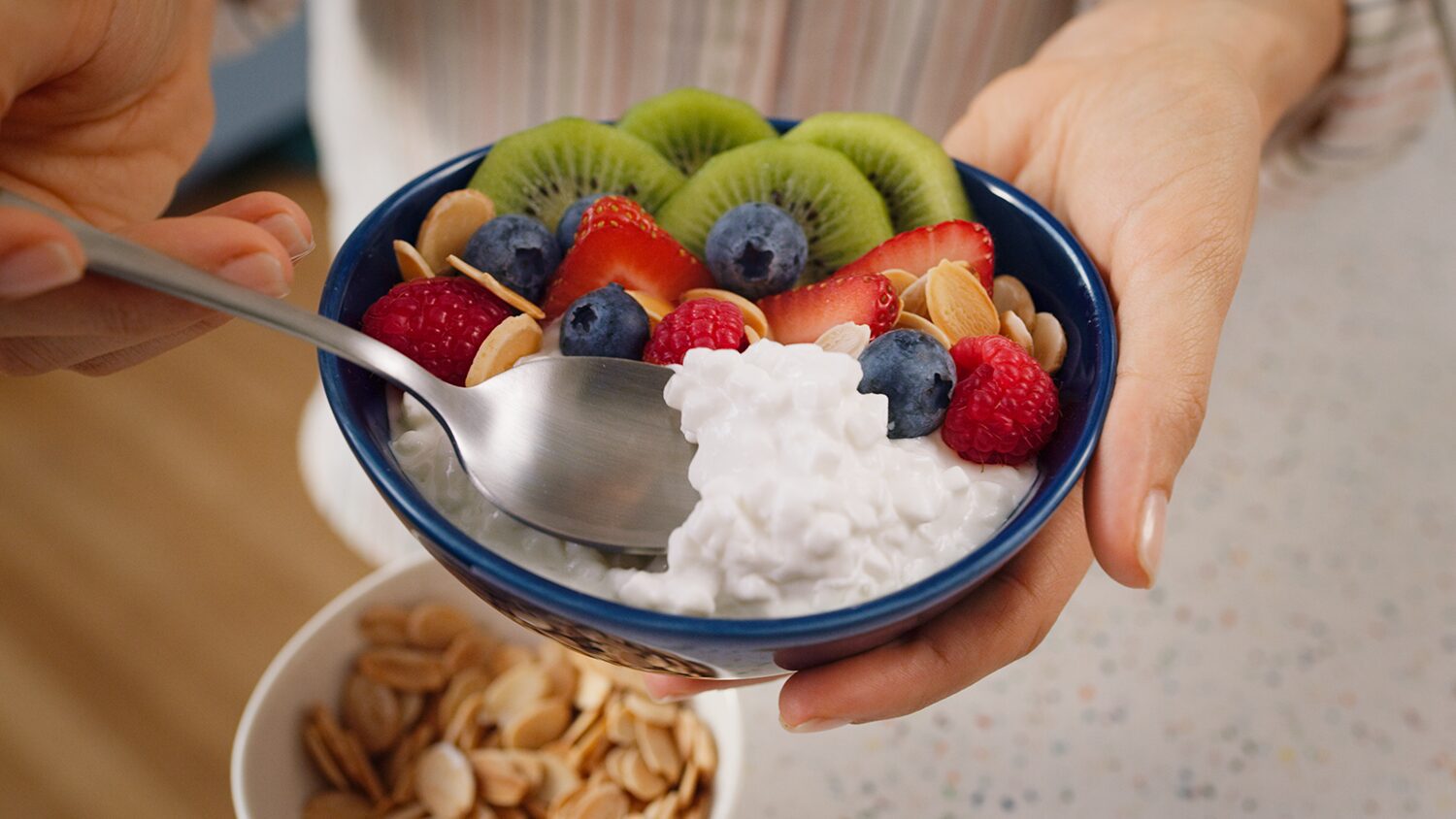 Cottage Cheese - Daisy Brand - Sour Cream & Cottage Cheese