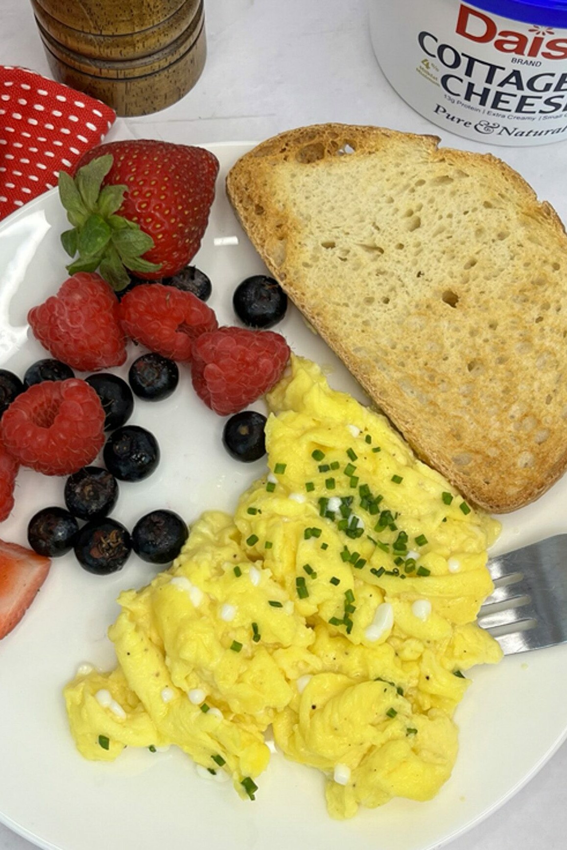 America's Favorite Sour Cream & Cottage Cheese - Daisy Brand